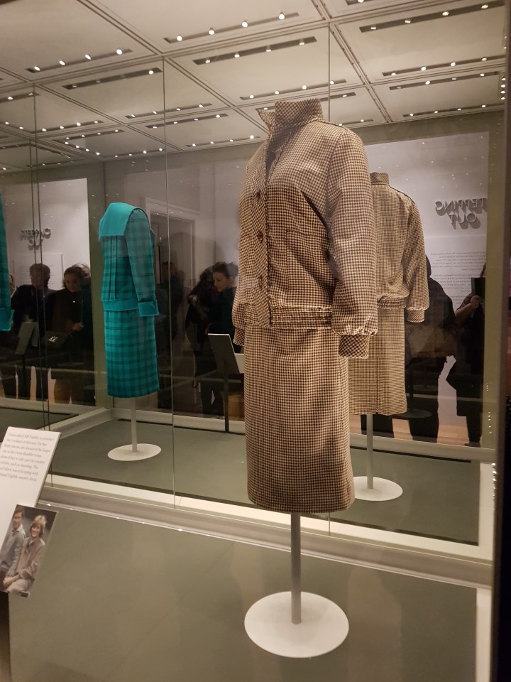 Diana: Her Fashion Story – the Kensington Palace Exhibition ...