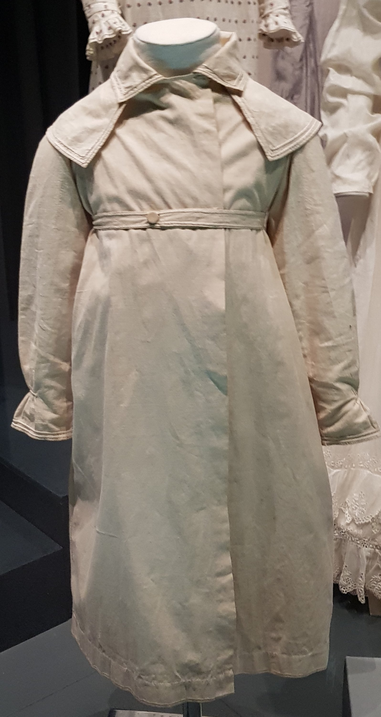 Fashion Museum: A History of Fashion in 100 Objects – Part Four ...