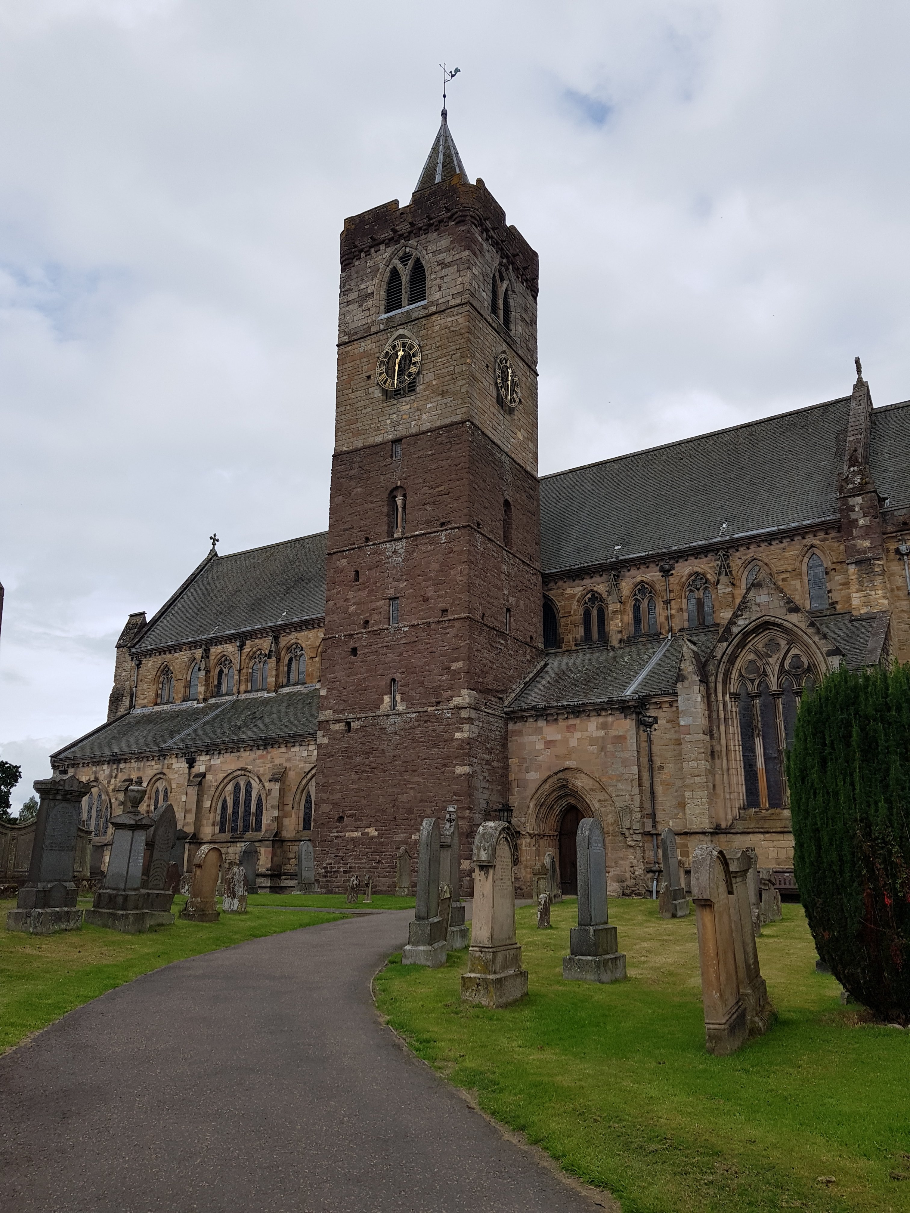The Churchyard of Dunblane Cathedral – HistorianRuby: An Historian's ...