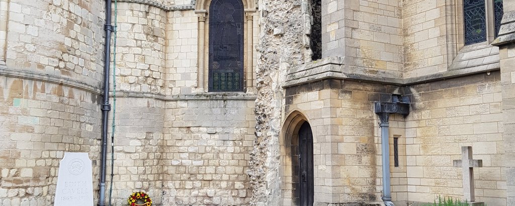 Norwich Cathedral and the Grave of Edith Cavell – HistorianRuby: An ...